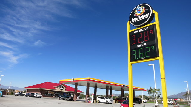 Holiday Oil Gas Station Reviews updated 2022