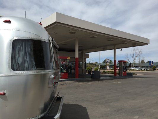 Giant Gas Stations