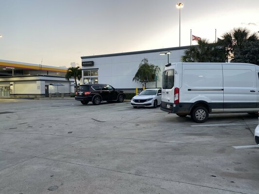 Snapper Creek Northbound Service Plaza Reviews updated 2026