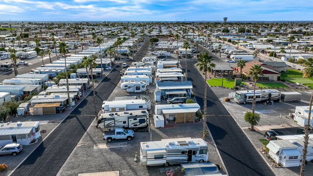 Desert Holiday RV Resort Reviews & Reservations updated 2026