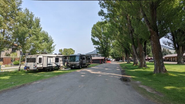 Kudar Log Cabins & RV Reviews updated 2022