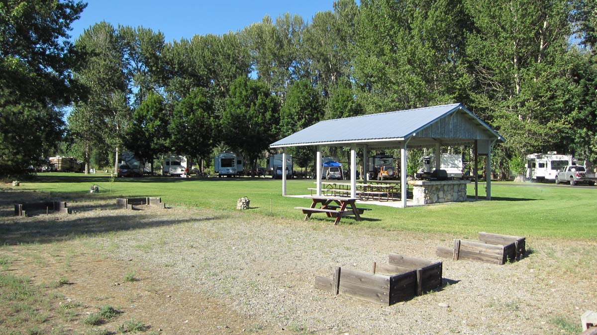 Riverbend RV Park Reviews updated 2025