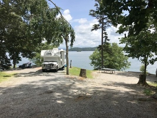 Douglas Dam Headwater Campground Reviews & Reservations updated 2025
